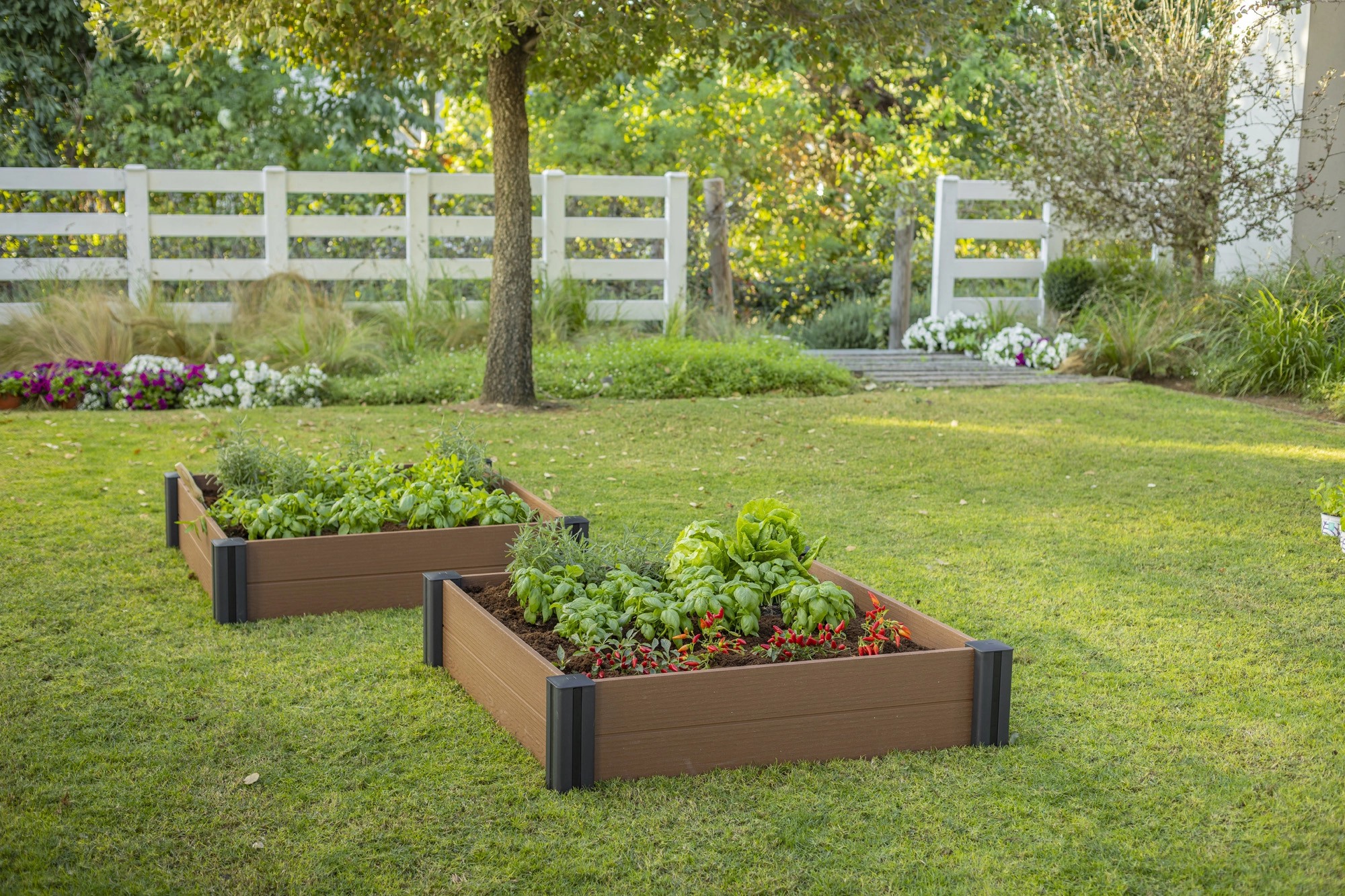 Keter Plastový záhon Vista Modular, hnedá, 121,5 x 121,5 x 27 cm ...