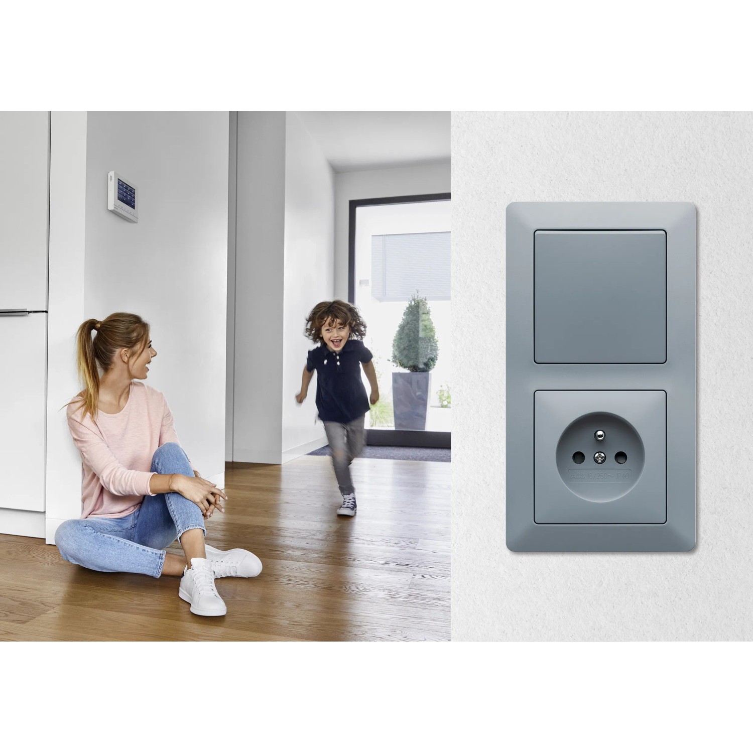 ABB Zásuvka 2-násobná pootočená Zoni, sivá/biela nakúpiť v OBI