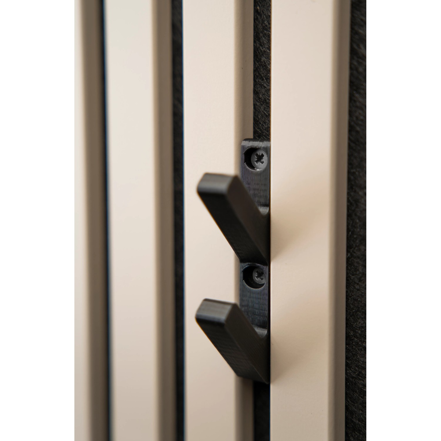 Denpanels 3D háčiky pre akustické panely, čierna, 2 ks